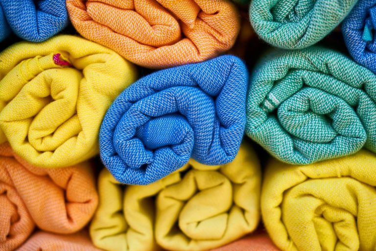 La historia de los colorantes dispersos textiles